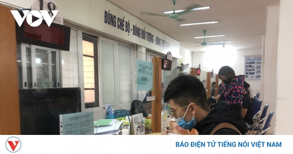 Bỏ mức trần đóng bảo hiểm xã hội để tăng lương hưu?